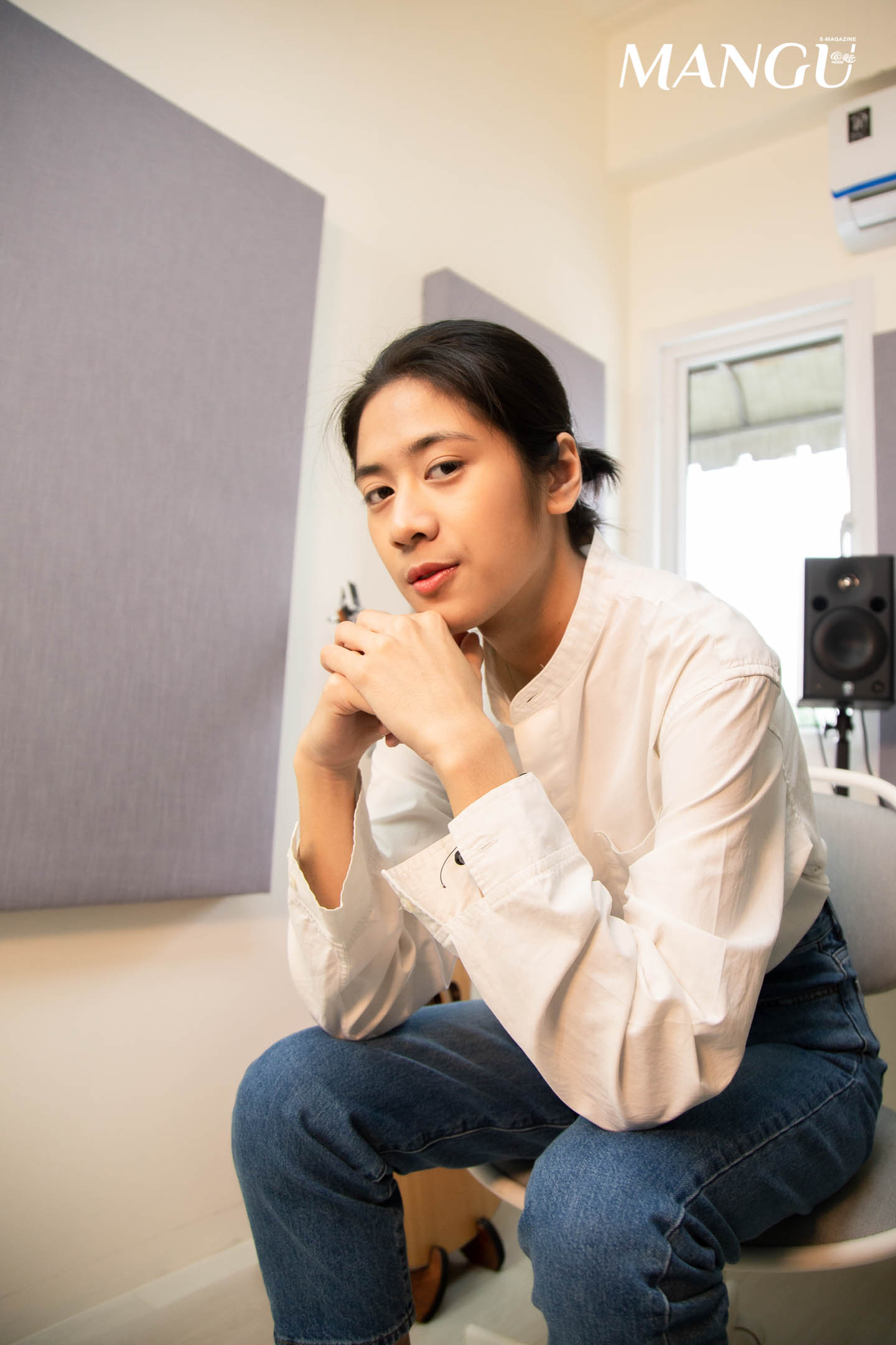 MANGU Entertainment Issue 240 พบกับ sarah salola ศิลปินสาวเสียงเท่ จากค่าย marr